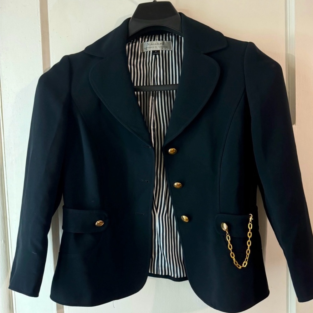Tahari Navy Blue Blazer With Gold Details. Size:4 - Gem